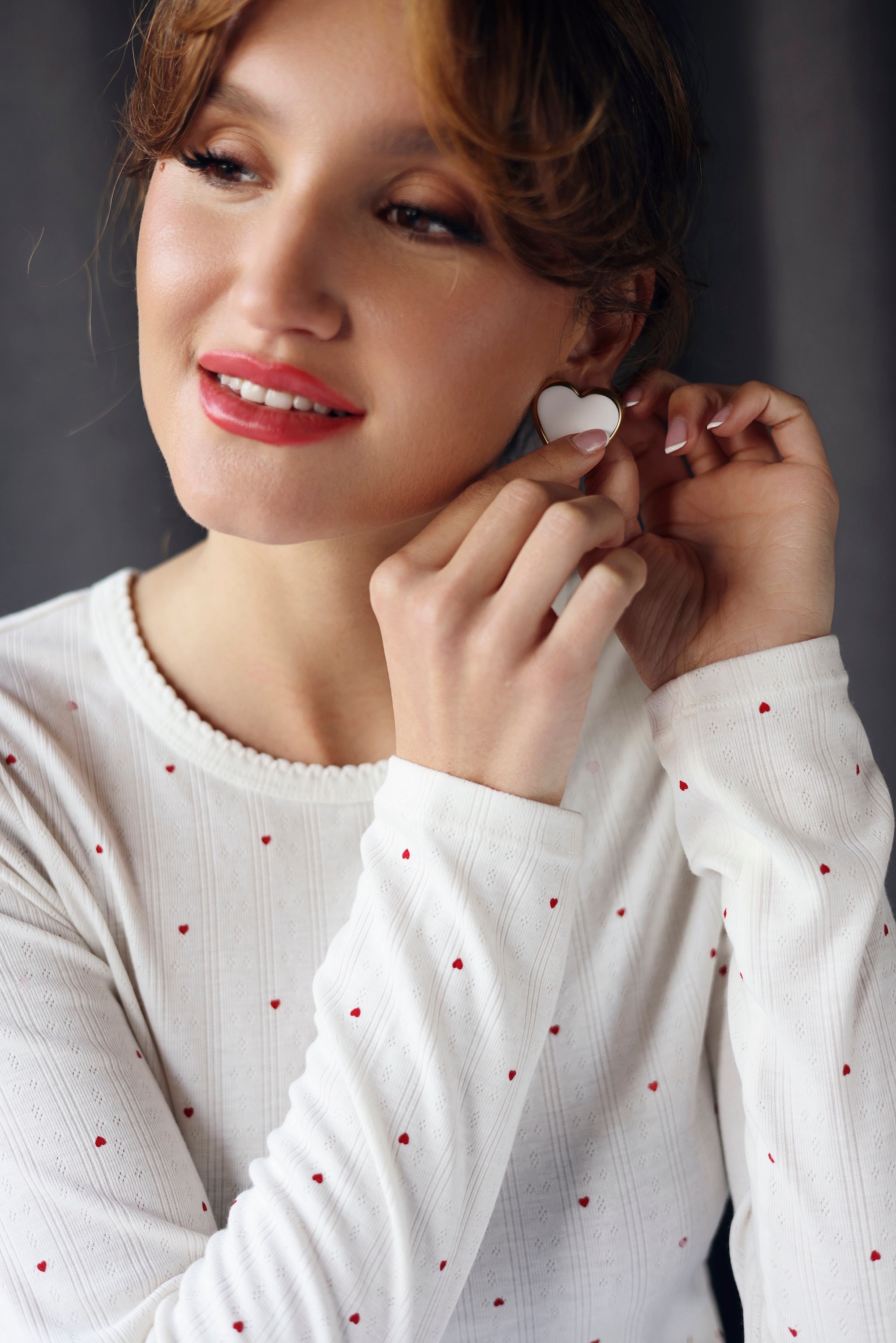 Boucles dorées Ivanie blanc – CHLOE ROSE